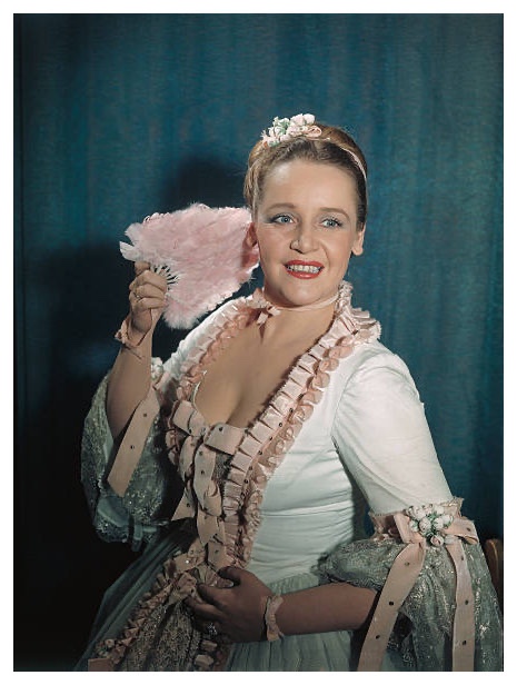 (Original Caption) Eleanor Steber, Metropolitan Opera singer, in ...